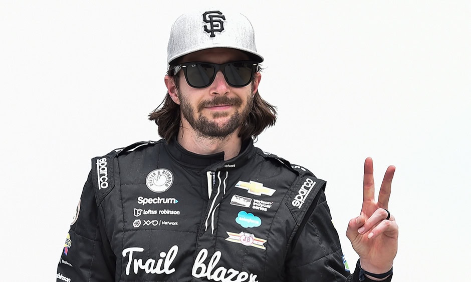 JR Hildebrand Net Worth 2025